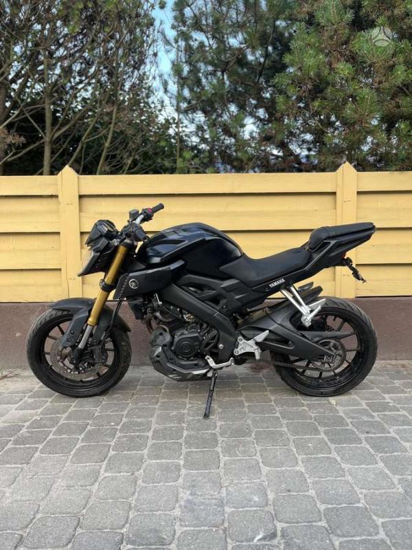 Black Yamaha MT 125 2016 in Kretinga, with an engine capacity of 0.13 L and mileage of 48 thousand km for 1480 €, photo 9 on AUTOMOTO.COM.LV