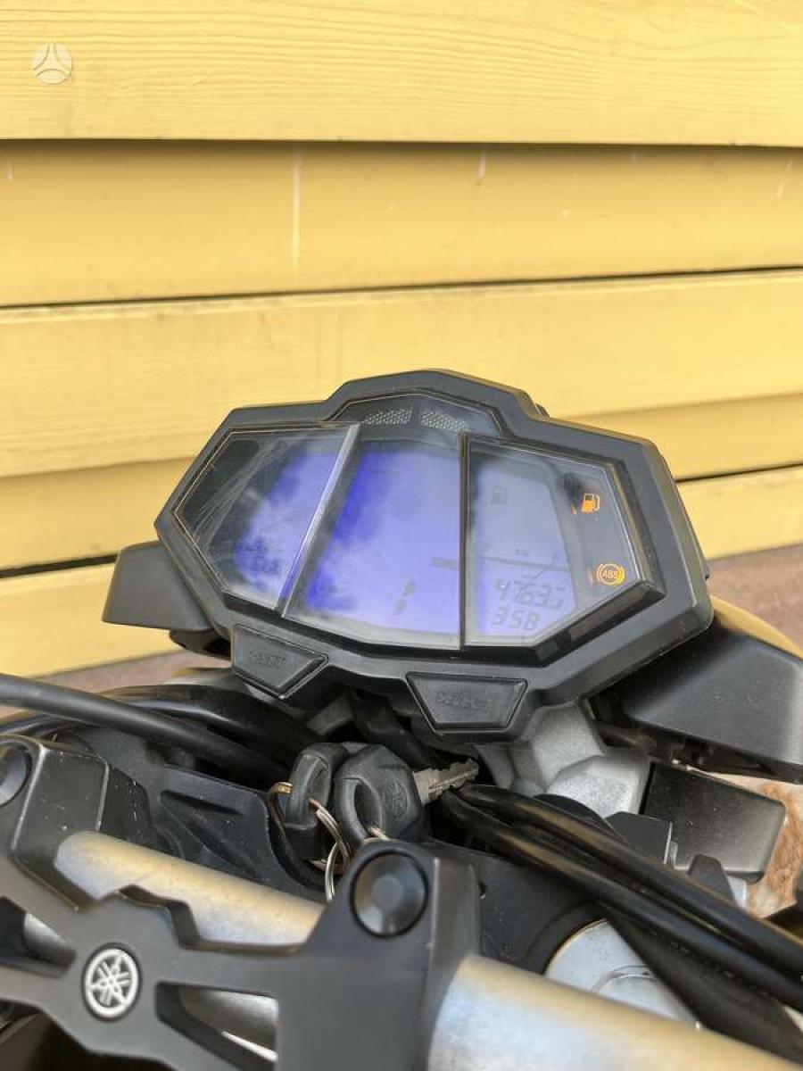 Black Yamaha MT 125 2016 in Kretinga, with an engine capacity of 0.13 L and mileage of 48 thousand km for 1480 €, photo 13 on AUTOMOTO.COM.LV