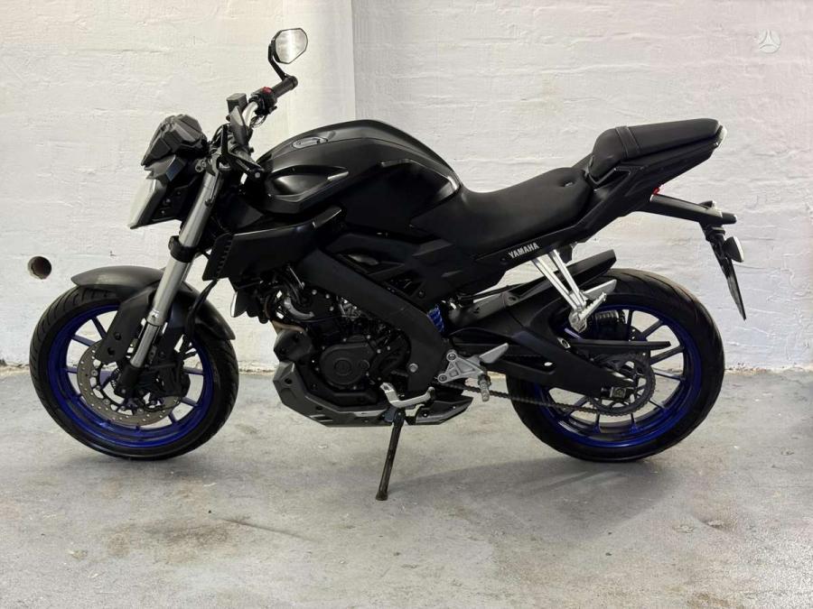 Black Yamaha MT 125 2016 in Marijampole, with an engine capacity of 0.13 L and mileage of 23 thousand km for 2250 €, photo 17 on AUTOMOTO.COM.LV
