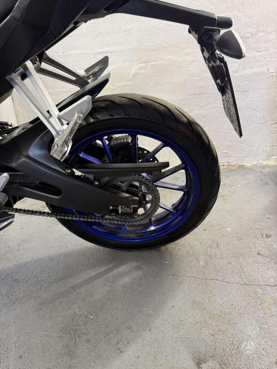 Black Yamaha MT 125 2016 in Marijampole, with an engine capacity of 0.13 L and mileage of 23 thousand km for 2250 €, photo 18 on AUTOMOTO.COM.LV