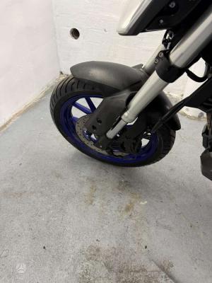 Black Yamaha MT 125 2016 in Marijampole, with an engine capacity of 0.13 L and mileage of 23 thousand km for 2250 €, photo 19 on AUTOMOTO.COM.LV