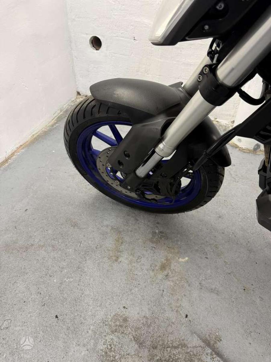 Black Yamaha MT 125 2016 in Marijampole, with an engine capacity of 0.13 L and mileage of 23 thousand km for 2250 €, photo 19 on AUTOMOTO.COM.LV