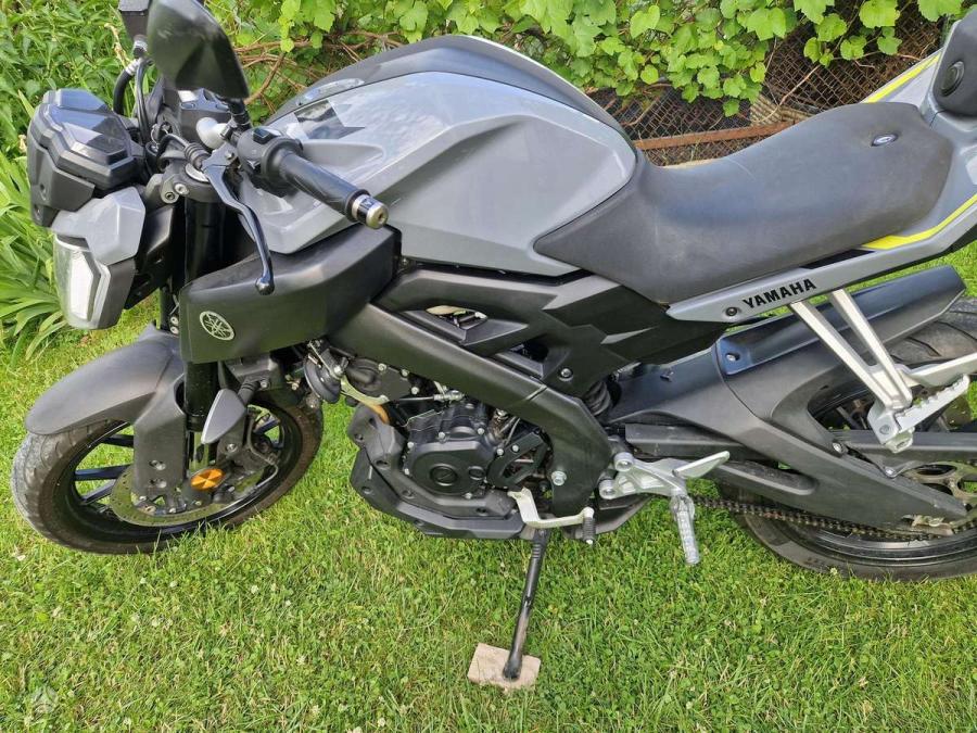 Melns Yamaha MT 125 2017 Viļņa, ar dzinēja tilpumu 0.00 L un nobraukumu 16 tūkst. km par 2450 €, foto 3 vietnē AUTOMOTO.COM.LV
