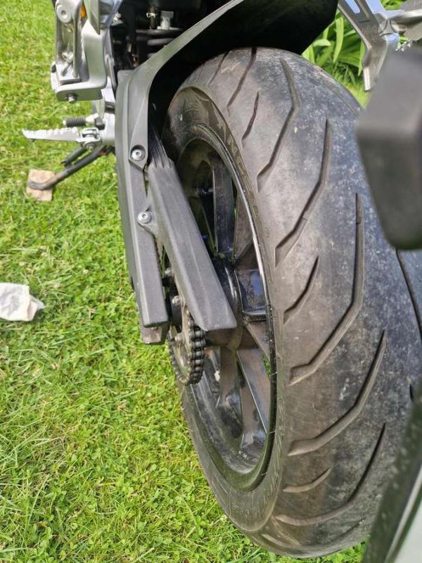 Black Yamaha MT 125 2017 in Vilnius, with an engine capacity of 0.00 L and mileage of 16 thousand km for 2450 €, photo 9 on AUTOMOTO.COM.LV