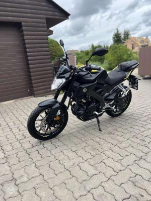 Черный Ямаха MT 125 2017 в Пренай, объемом двигателя 0.13 л и пробегом 19 тыс. км за 2699 €, фото 3 на AUTOMOTO.COM.LV