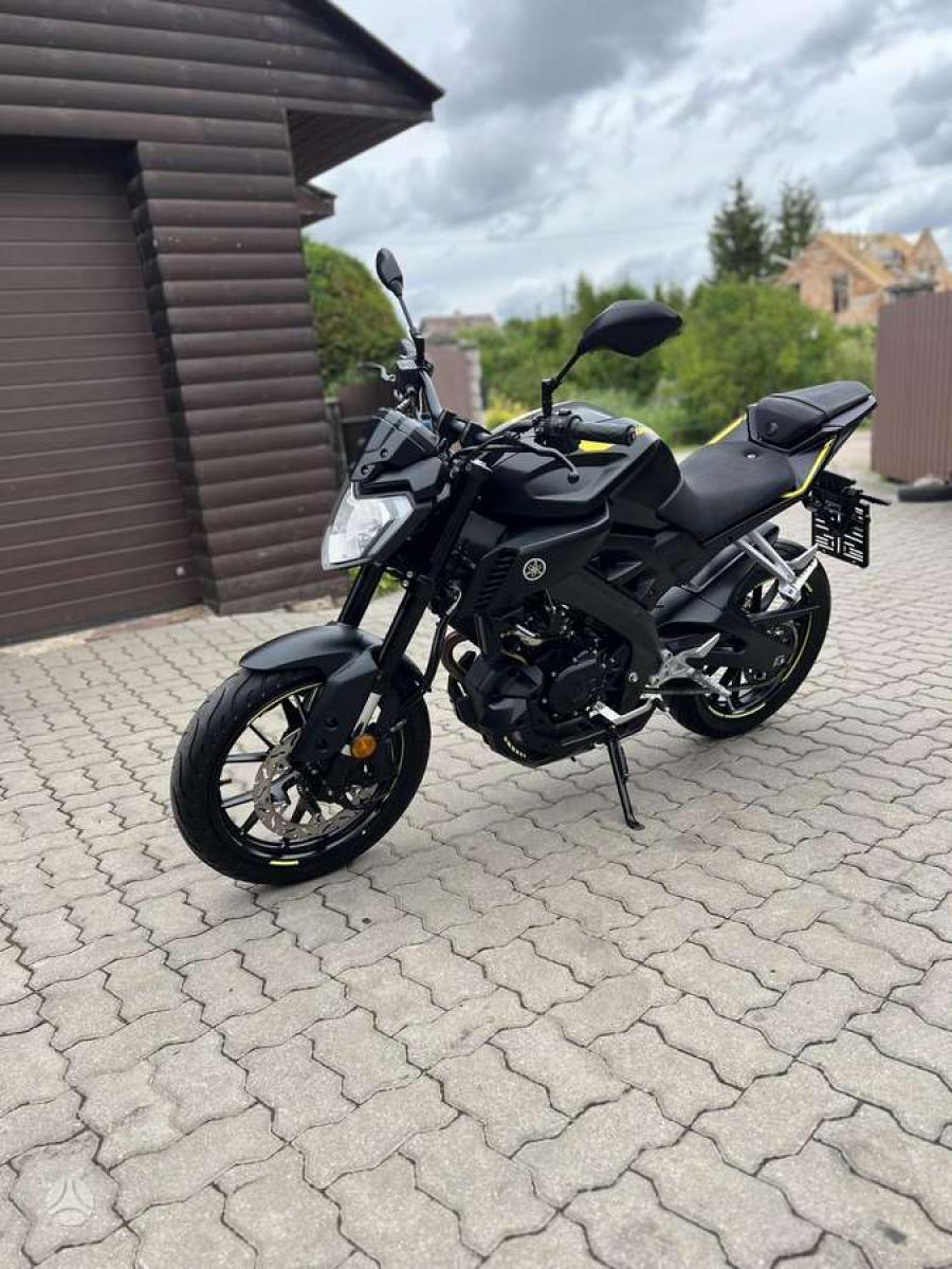 Черный Ямаха MT 125 2017 в Пренай, объемом двигателя 0.13 л и пробегом 19 тыс. км за 2699 €, фото 3 на AUTOMOTO.COM.LV