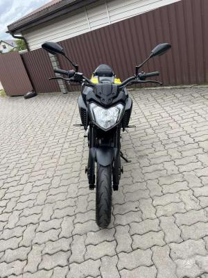 Черный Ямаха MT 125 2017 в Пренай, объемом двигателя 0.13 л и пробегом 19 тыс. км за 2699 €, фото 4 на AUTOMOTO.COM.LV