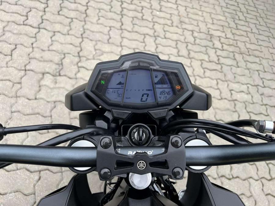 Черный Ямаха MT 125 2017 в Пренай, объемом двигателя 0.13 л и пробегом 19 тыс. км за 2699 €, фото 12 на AUTOMOTO.COM.LV