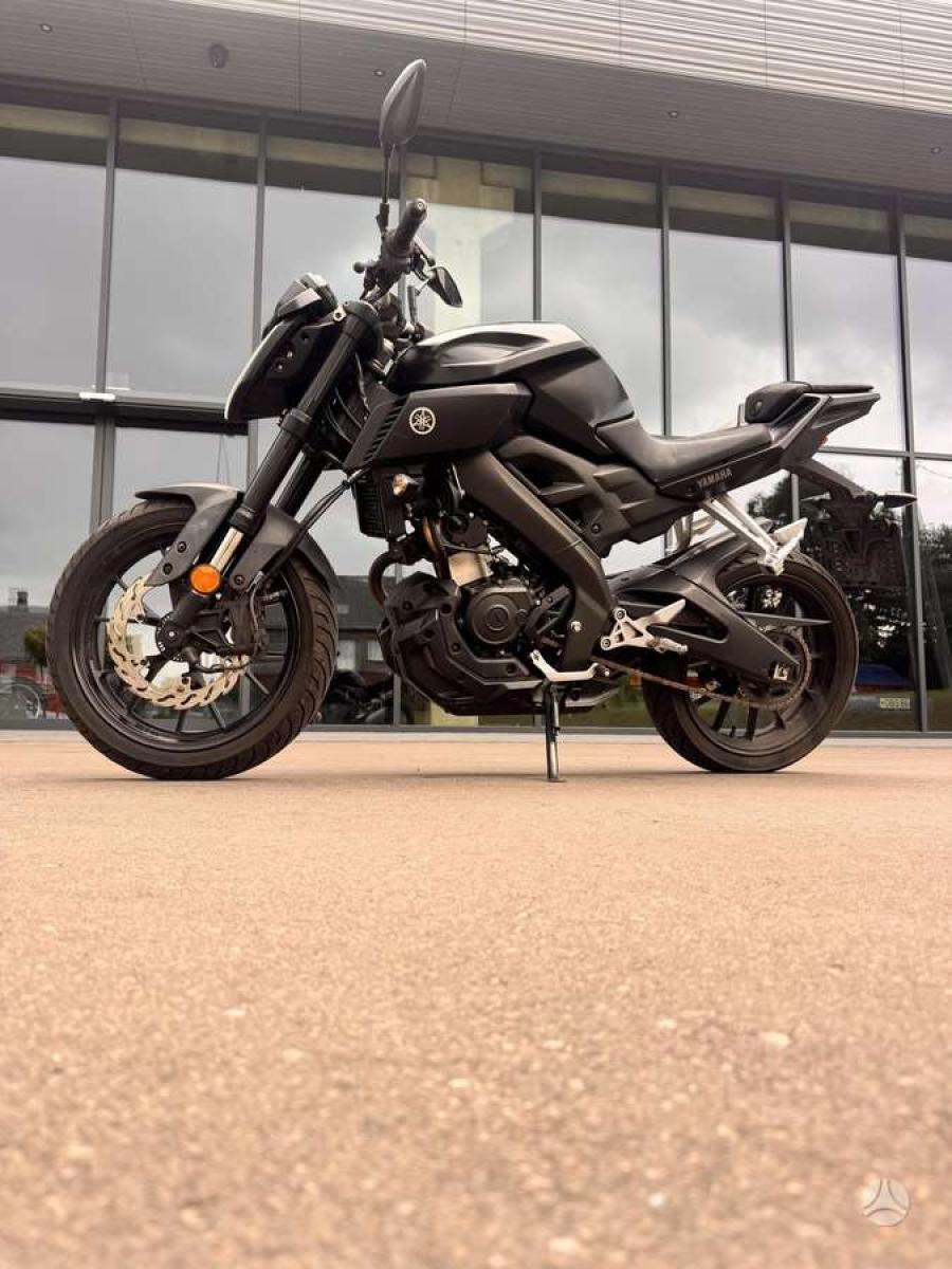 Black Yamaha MT 125 2017 in Vilnius, with an engine capacity of 0.13 L and mileage of 29 thousand km for 2500 €, photo 1 on AUTOMOTO.COM.LV