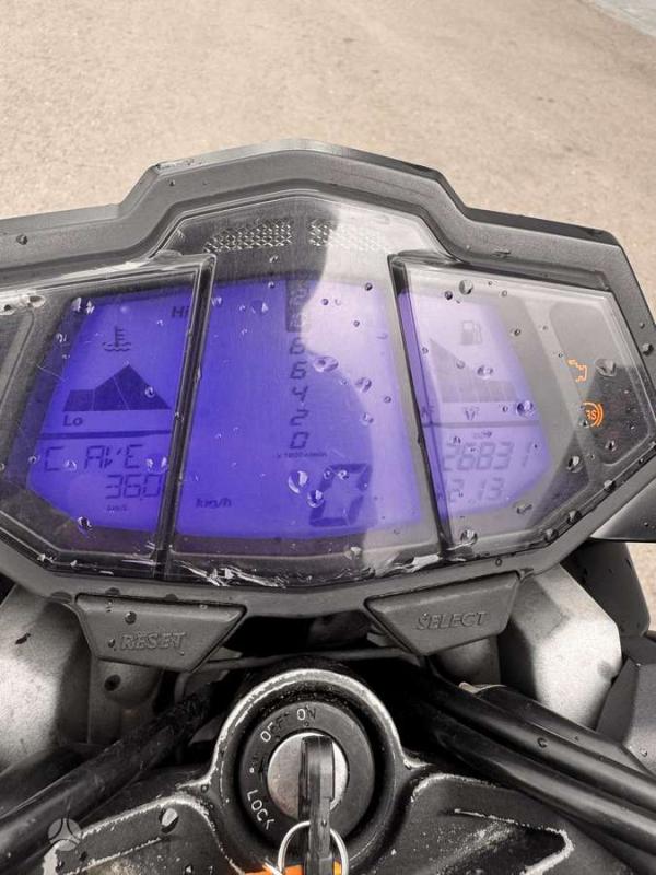 Черный Ямаха MT 125 2017 в Вильнюс, объемом двигателя 0.13 л и пробегом 29 тыс. км за 2500 €, фото 3 на AUTOMOTO.COM.LV