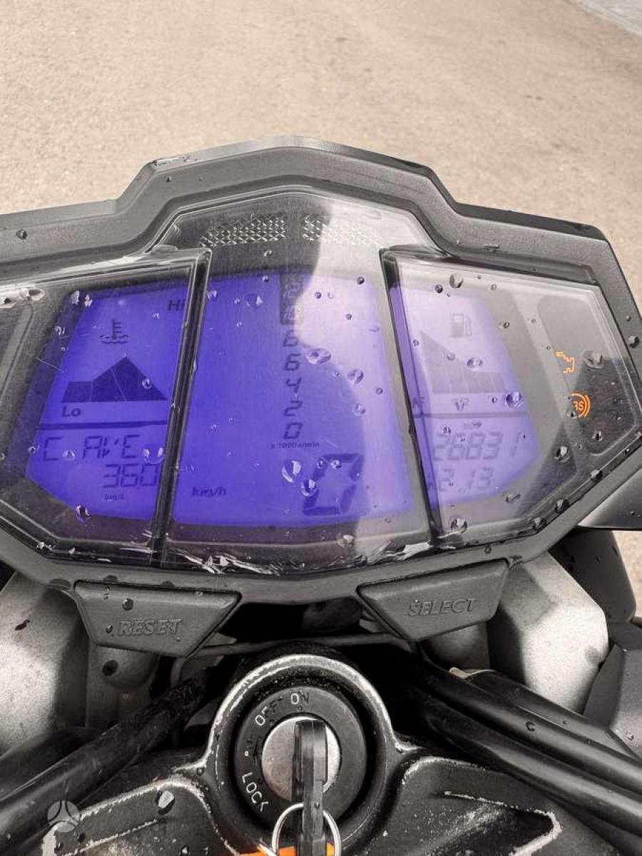 Black Yamaha MT 125 2017 in Vilnius, with an engine capacity of 0.13 L and mileage of 29 thousand km for 2500 €, photo 4 on AUTOMOTO.COM.LV