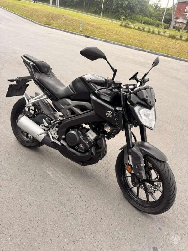 Черный Ямаха MT 125 2017 в Вильнюс, объемом двигателя 0.13 л и пробегом 29 тыс. км за 2500 €, фото 4 на AUTOMOTO.COM.LV