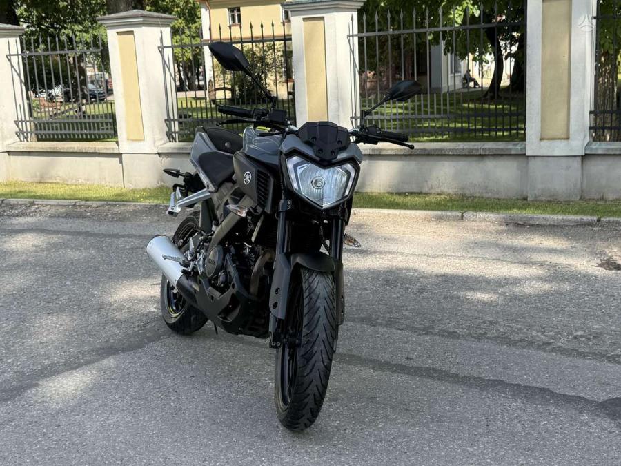Melns Yamaha MT 125 2017 Vilkaviškis, ar dzinēja tilpumu 0.13 L un nobraukumu 23 tūkst. km par 2450 €, foto 3 vietnē AUTOMOTO.COM.LV