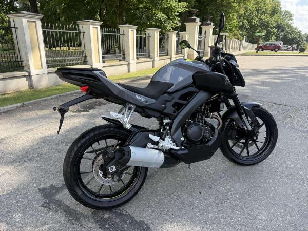 Черный Ямаха MT 125 2017 в Вилкавишкис, объемом двигателя 0.13 л и пробегом 23 тыс. км за 2450 €, фото 6 на AUTOMOTO.COM.LV