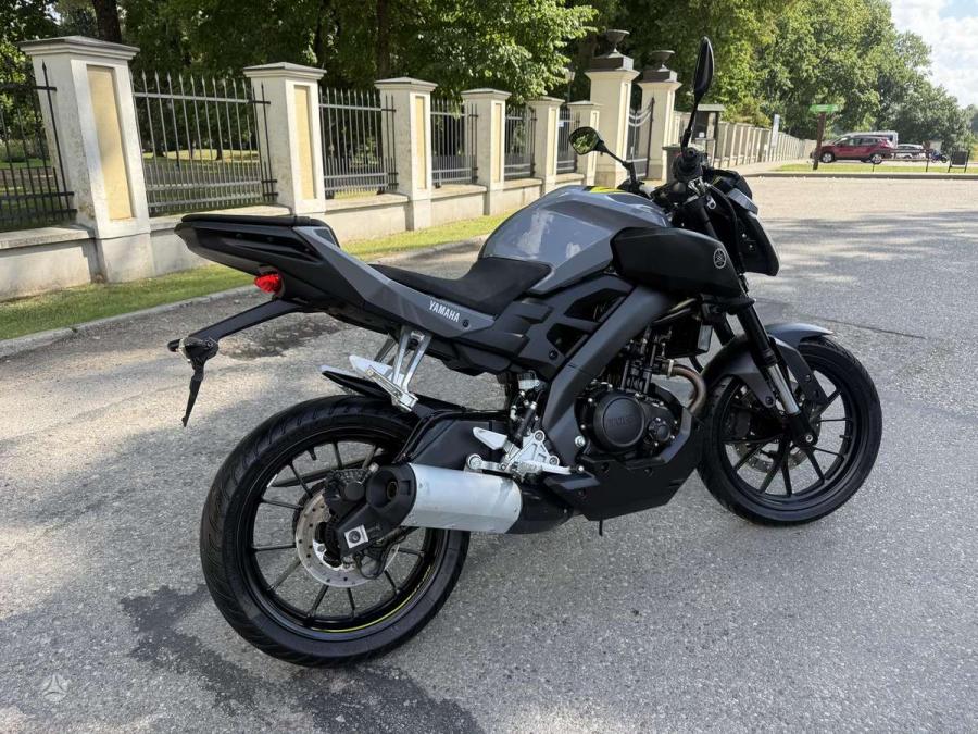 Melns Yamaha MT 125 2017 Vilkaviškis, ar dzinēja tilpumu 0.13 L un nobraukumu 23 tūkst. km par 2450 €, foto 7 vietnē AUTOMOTO.COM.LV