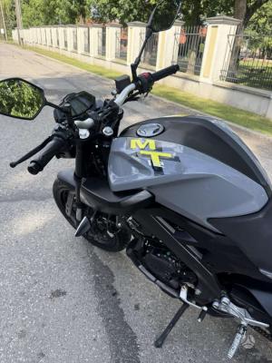 Melns Yamaha MT 125 2017 Vilkaviškis, ar dzinēja tilpumu 0.13 L un nobraukumu 23 tūkst. km par 2450 €, foto 25 vietnē AUTOMOTO.COM.LV