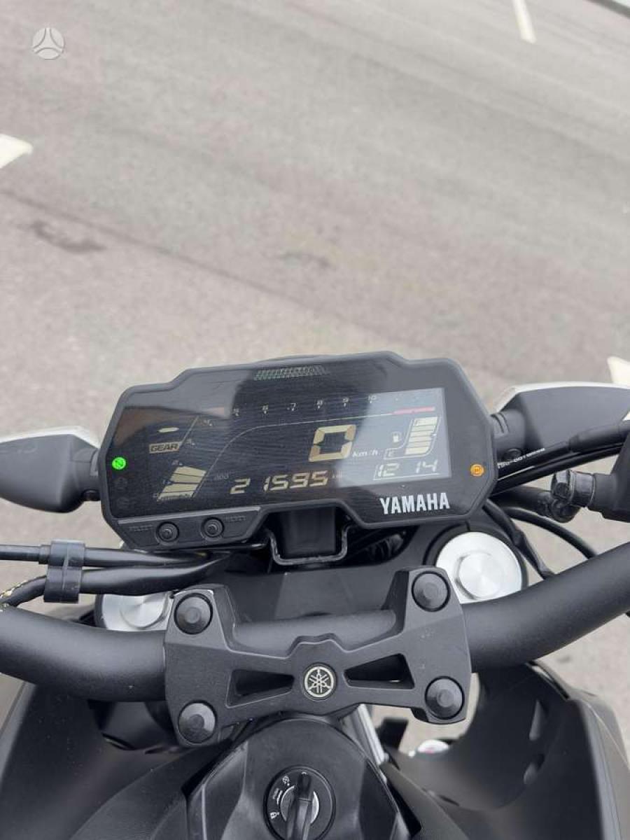 Черный Ямаха MT 125 2020 в Клайпеда, объемом двигателя 0.13 л и пробегом 22 тыс. км за 3600 €, фото 8 на AUTOMOTO.COM.LV