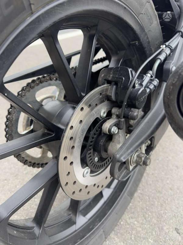 Black Yamaha MT 125 2020 in Klaipeda, with an engine capacity of 0.13 L and mileage of 22 thousand km for 3600 €, photo 9 on AUTOMOTO.COM.LV