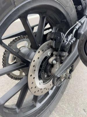 Черный Ямаха MT 125 2020 в Клайпеда, объемом двигателя 0.13 л и пробегом 22 тыс. км за 3600 €, фото 10 на AUTOMOTO.COM.LV