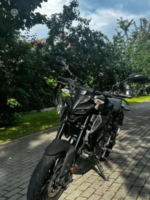 Черный Ямаха MT 125 2020 в Паланга, объемом двигателя 0.13 л и пробегом 26 тыс. км за 3200 €, фото  на AUTOMOTO.COM.LV
