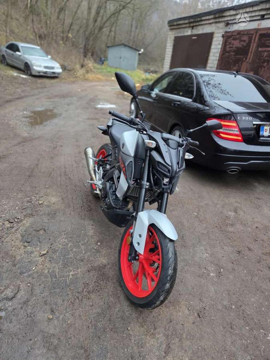 Black Yamaha MT 125 2021 in Vilnius, with an engine capacity of 0.13 L and mileage of 12 thousand km for 3450 €, photo 5 on AUTOMOTO.COM.LV