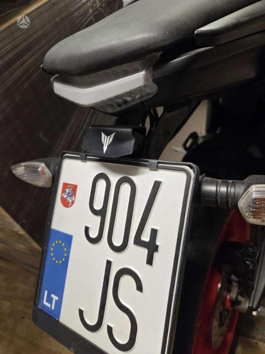 Black Yamaha MT 125 2021 in Vilnius, with an engine capacity of 0.13 L and mileage of 12 thousand km for 3450 €, photo 7 on AUTOMOTO.COM.LV