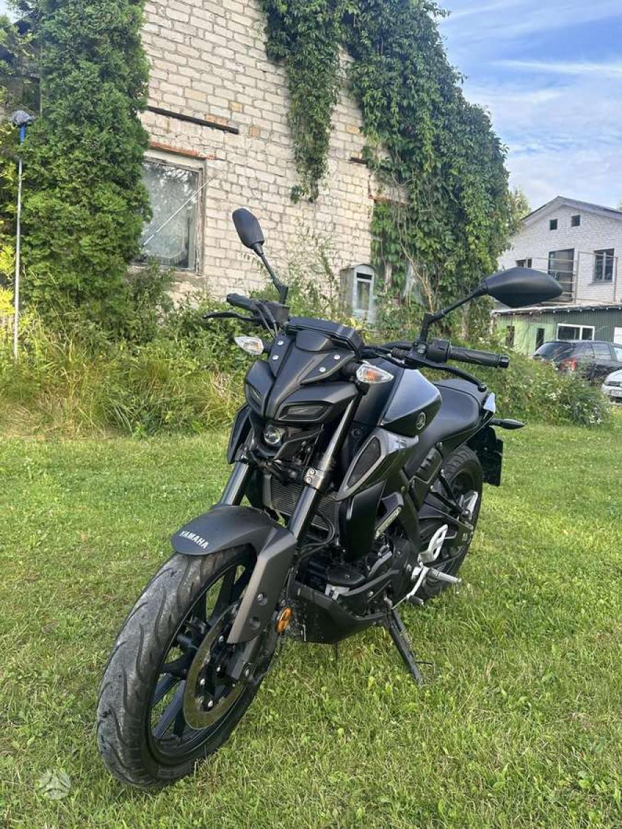 Black Yamaha MT 125 2023 in Vilnius, with an engine capacity of 0.00 L and mileage of 9 thousand km for 3900 €, photo 1 on AUTOMOTO.COM.LV
