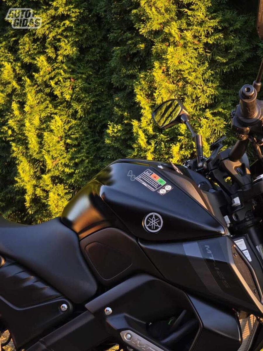Black Yamaha MT 125 2024 in Vilnius, with an engine capacity of 0.13 L and mileage of 9 thousand km for 5000 €, photo 3 on AUTOMOTO.COM.LV