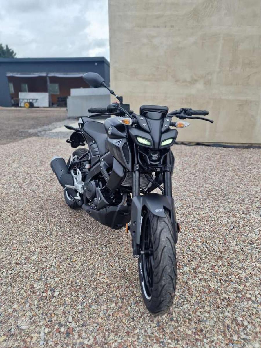 Black Yamaha MT 125 2024 in Silute, with an engine capacity of 0.13 L and mileage of 5 thousand km for 3400 €, photo 3 on AUTOMOTO.COM.LV