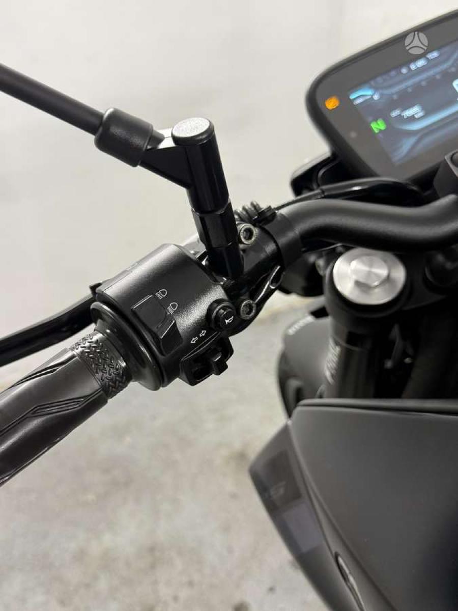 Черный Ямаха MT 125 2024 в Мариямполе, объемом двигателя 0.13 л и пробегом 8 тыс. км за 3930 €, фото 20 на AUTOMOTO.COM.LV