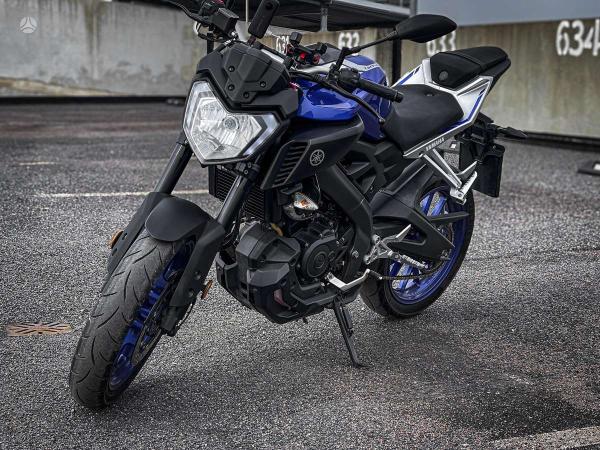 Zils Yamaha MT 125 2017 Viļņa, ar dzinēja tilpumu 0.13 L un nobraukumu 10 tūkst. km par 2799 €, foto 3 vietnē AUTOMOTO.COM.LV