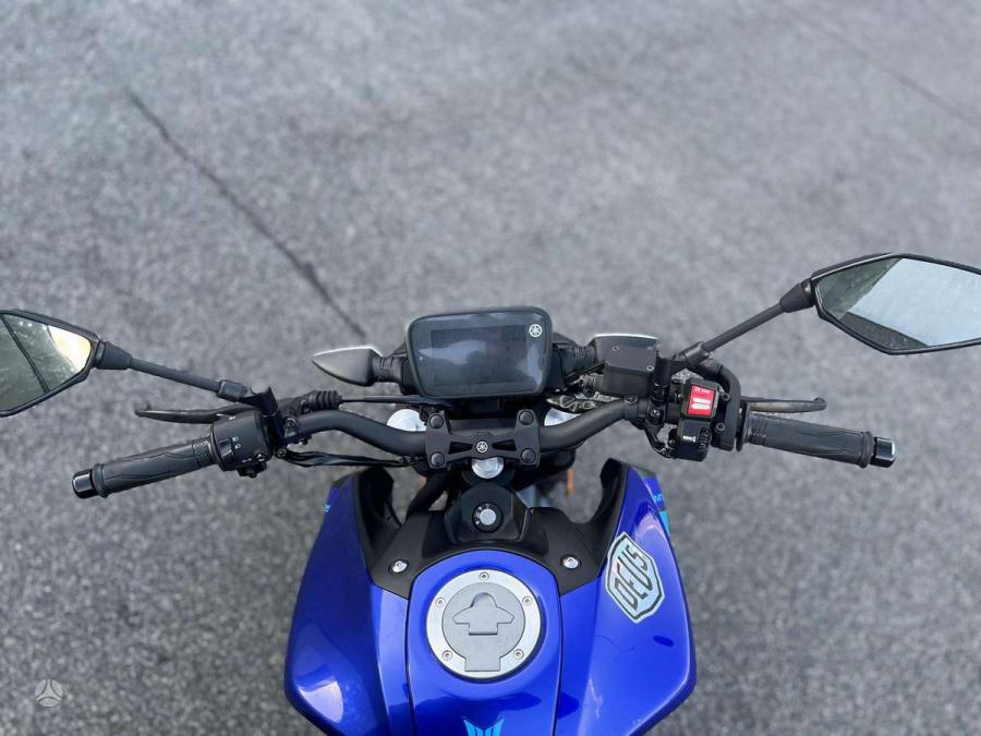 Zils Yamaha MT 125 2023 Viļņa, ar dzinēja tilpumu 0.13 L un nobraukumu 10 tūkst. km par 4099 €, foto 5 vietnē AUTOMOTO.COM.LV