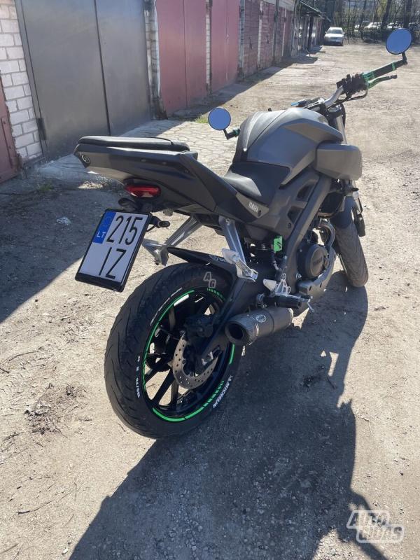 Pelēks Yamaha MT 125 2014 Kauņa, ar dzinēja tilpumu 0.13 L un nobraukumu 31 tūkst. km par 2000 €, foto 3 vietnē AUTOMOTO.COM.LV