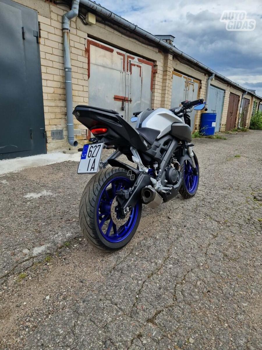Grey Yamaha MT 125 2015 in Panevezys, with an engine capacity of 0.13 L and mileage of 35 thousand km for 2600 €, photo 6 on AUTOMOTO.COM.LV
