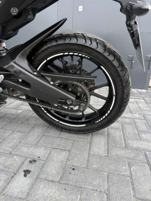 Grey Yamaha MT 125 2015 in Vilkaviskis, with an engine capacity of 0.13 L and mileage of 21 thousand km for 2400 €, photo 16 on AUTOMOTO.COM.LV