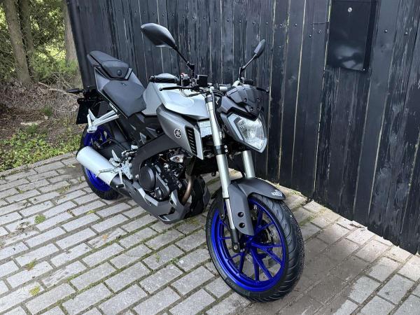 Pelēks Yamaha MT 125 2015 Prienai, ar dzinēja tilpumu 0.13 L un nobraukumu 19 tūkst. km par 2550 €, foto 1 vietnē AUTOMOTO.COM.LV