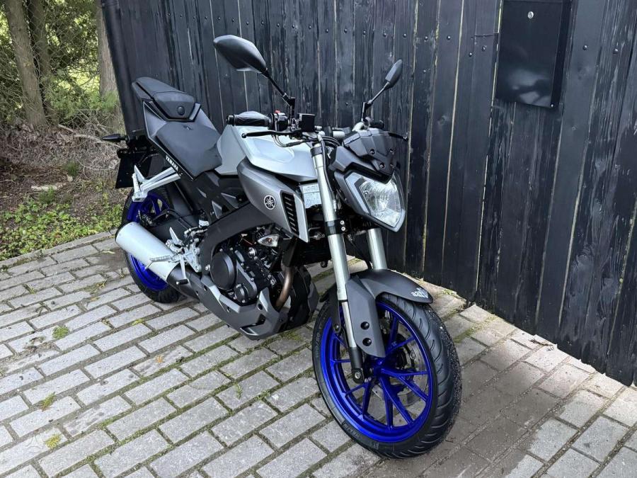 Pelēks Yamaha MT 125 2015 Prienai, ar dzinēja tilpumu 0.13 L un nobraukumu 19 tūkst. km par 2550 €, foto 1 vietnē AUTOMOTO.COM.LV