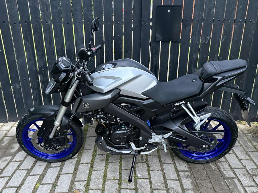 Pelēks Yamaha MT 125 2015 Prienai, ar dzinēja tilpumu 0.13 L un nobraukumu 19 tūkst. km par 2550 €, foto 5 vietnē AUTOMOTO.COM.LV