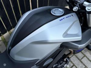 Pelēks Yamaha MT 125 2015 Prienai, ar dzinēja tilpumu 0.13 L un nobraukumu 19 tūkst. km par 2550 €, foto 12 vietnē AUTOMOTO.COM.LV