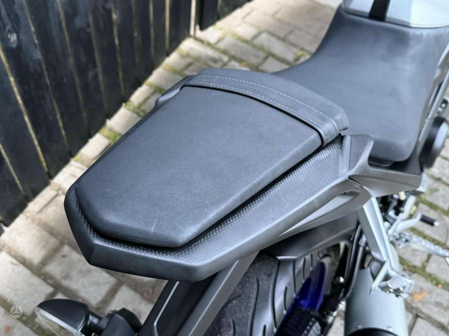 Pelēks Yamaha MT 125 2015 Prienai, ar dzinēja tilpumu 0.13 L un nobraukumu 19 tūkst. km par 2550 €, foto 16 vietnē AUTOMOTO.COM.LV
