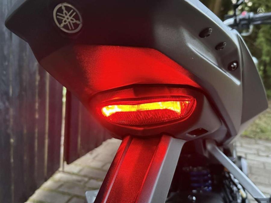 Pelēks Yamaha MT 125 2015 Prienai, ar dzinēja tilpumu 0.13 L un nobraukumu 19 tūkst. km par 2550 €, foto 19 vietnē AUTOMOTO.COM.LV