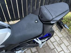 Pelēks Yamaha MT 125 2015 Prienai, ar dzinēja tilpumu 0.13 L un nobraukumu 19 tūkst. km par 2550 €, foto 20 vietnē AUTOMOTO.COM.LV