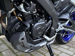 Pelēks Yamaha MT 125 2015 Prienai, ar dzinēja tilpumu 0.13 L un nobraukumu 19 tūkst. km par 2550 €, foto 26 vietnē AUTOMOTO.COM.LV