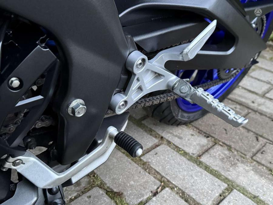 Pelēks Yamaha MT 125 2015 Prienai, ar dzinēja tilpumu 0.13 L un nobraukumu 19 tūkst. km par 2550 €, foto 28 vietnē AUTOMOTO.COM.LV