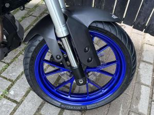 Pelēks Yamaha MT 125 2015 Prienai, ar dzinēja tilpumu 0.13 L un nobraukumu 19 tūkst. km par 2550 €, foto 32 vietnē AUTOMOTO.COM.LV
