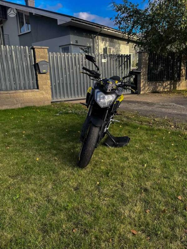 Grey Yamaha MT 125 2016 in Panevezys, with an engine capacity of 0.13 L and mileage of 41 thousand km for 2050 €, photo 8 on AUTOMOTO.COM.LV