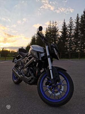 Grey Yamaha MT 125 2016 in Anyksciai, with an engine capacity of 0.13 L and mileage of 32 thousand km for 3100 €, photo  on AUTOMOTO.COM.LV