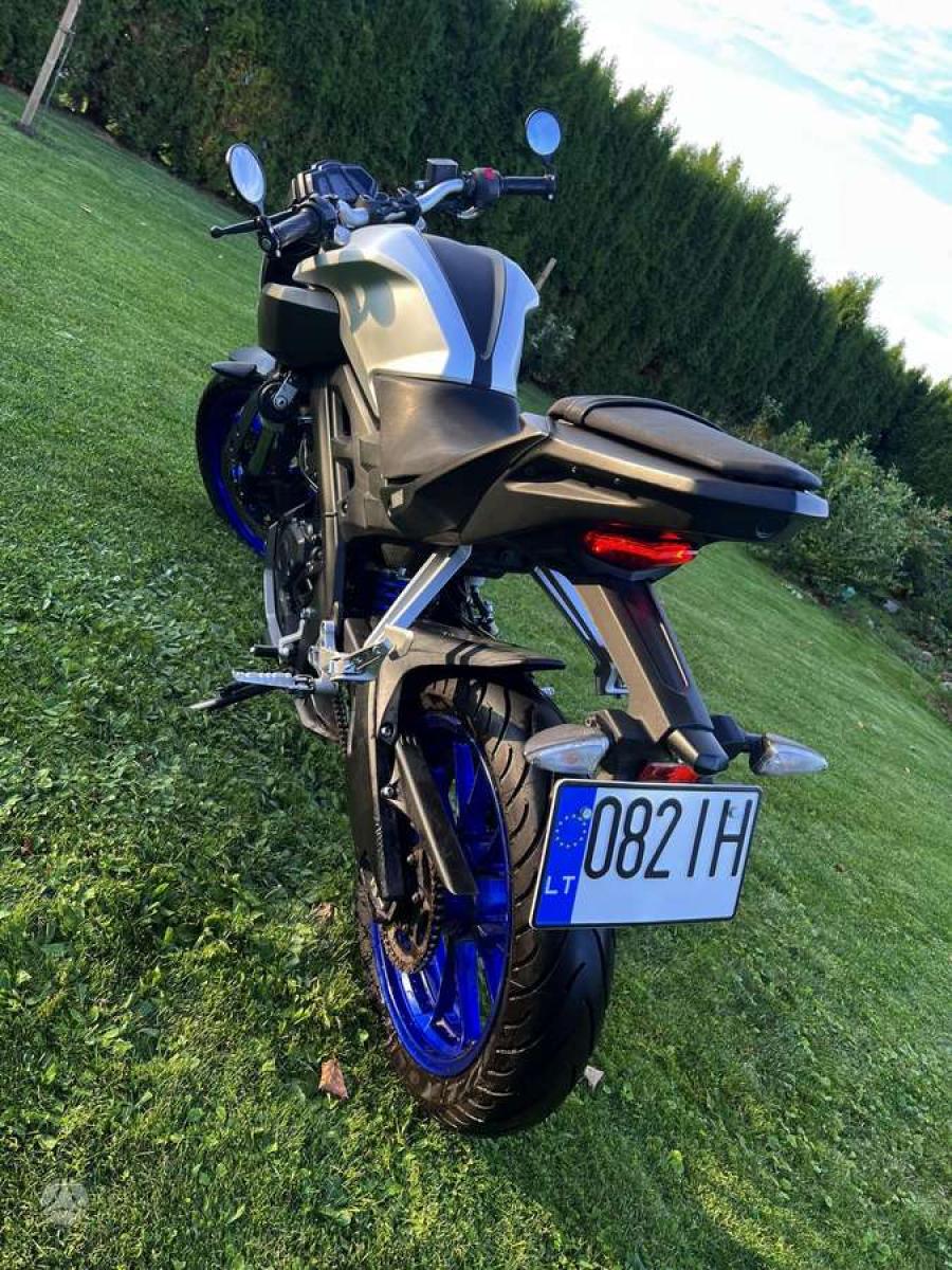 Pelēks Yamaha MT 125 2016 Anykščiai, ar dzinēja tilpumu 0.13 L un nobraukumu 32 tūkst. km par 3100 €, foto 7 vietnē AUTOMOTO.COM.LV
