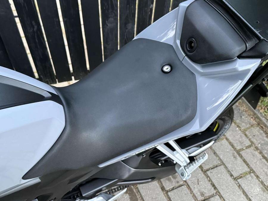 Grey Yamaha MT 125 2016 in Prienai, with an engine capacity of 0.13 L and mileage of 16 thousand km for 2650 €, photo 25 on AUTOMOTO.COM.LV