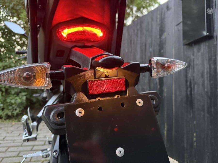 Grey Yamaha MT 125 2016 in Prienai, with an engine capacity of 0.13 L and mileage of 16 thousand km for 2650 €, photo 27 on AUTOMOTO.COM.LV